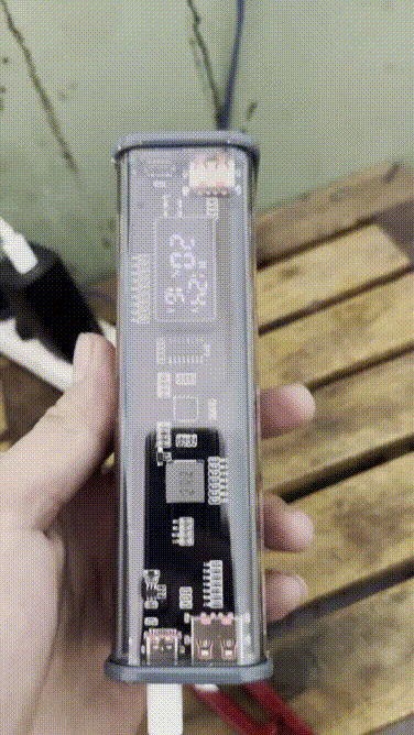 Pin trong suốt DIY 22.5W 20.000mah | Viết bởi Huynh3ric